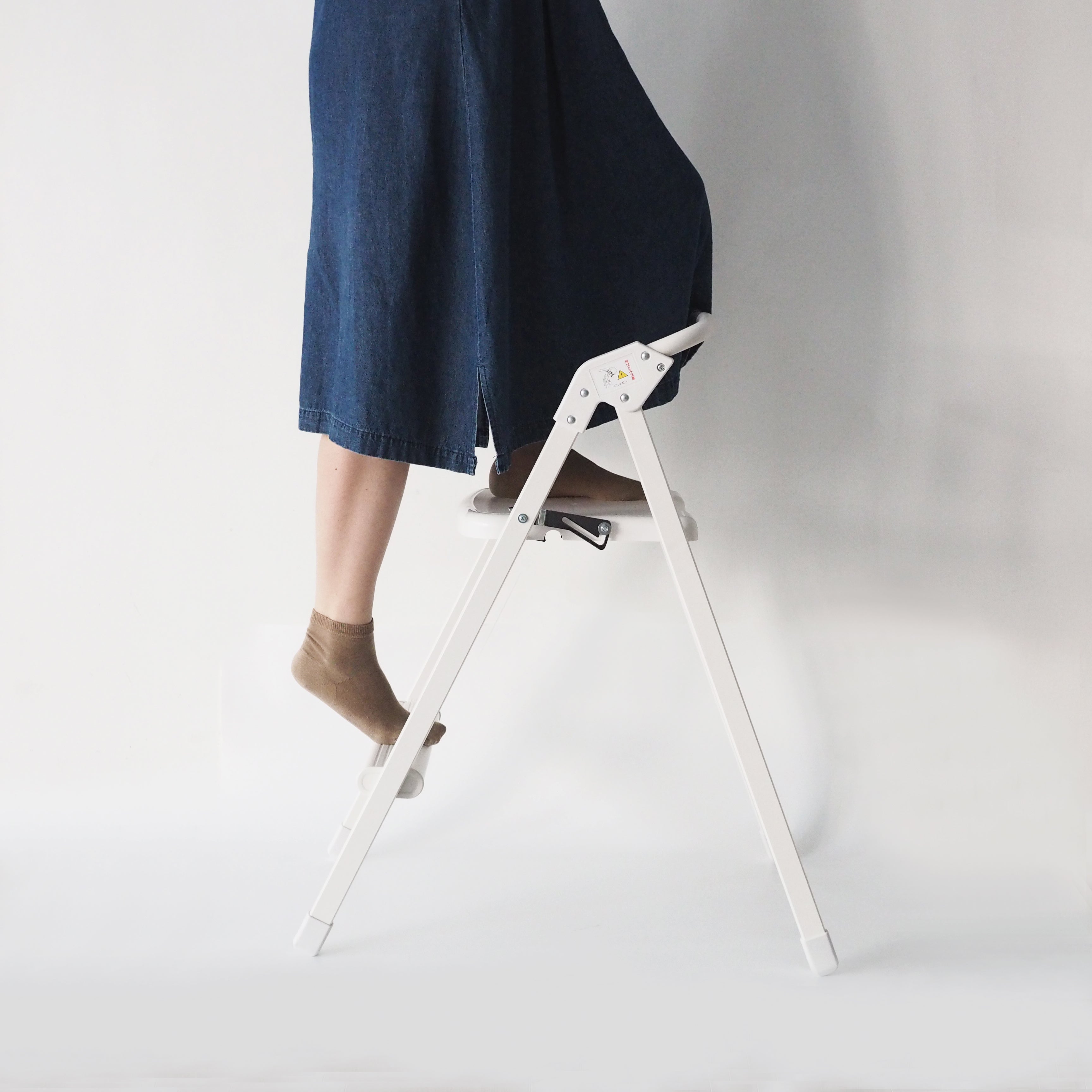 COME IN' 家品 | Step Up Chair – COME IN' LIVING LIMITED