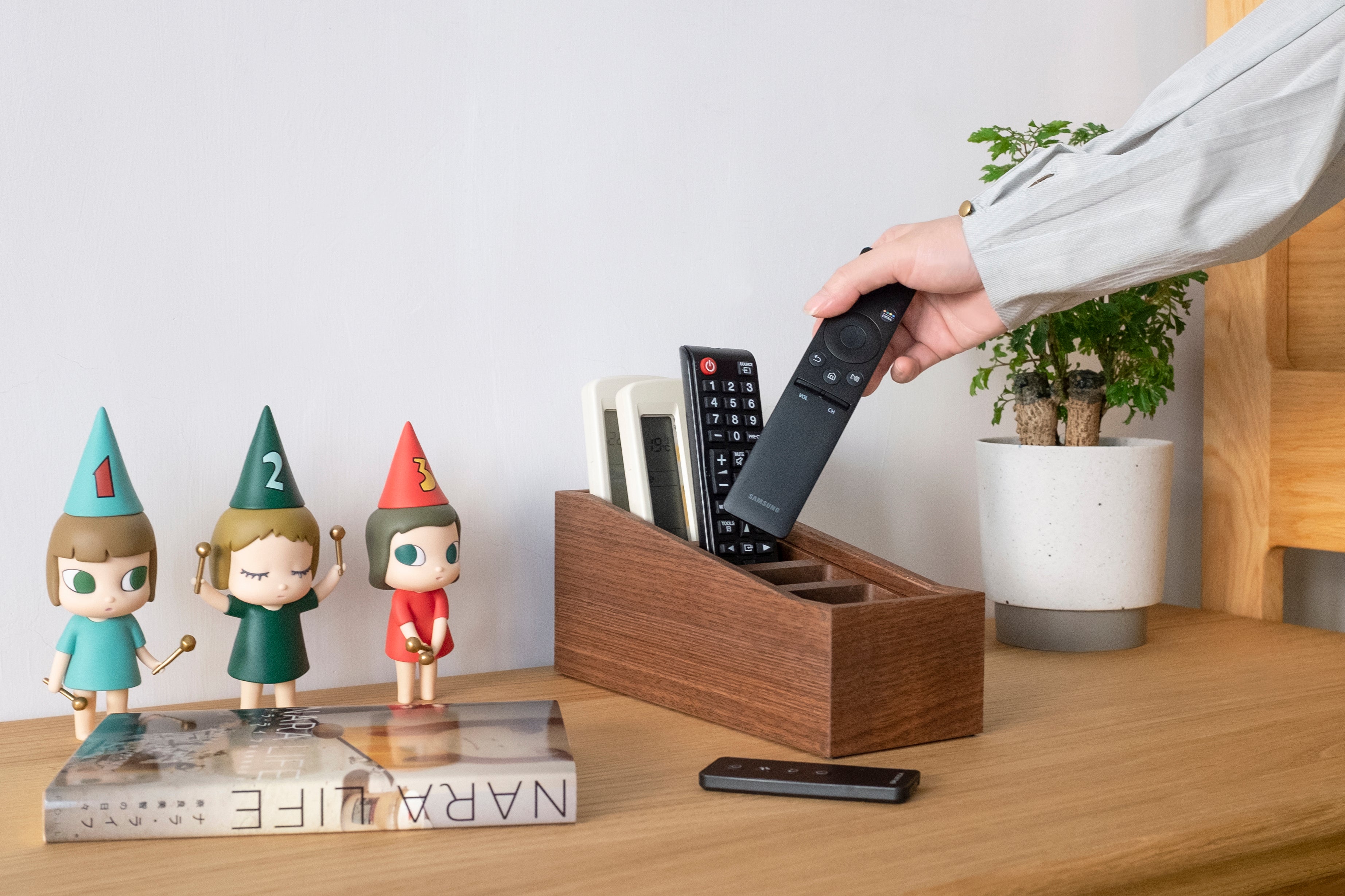 COME IN' 工藝 | Remote Control Stand Extreme – COME IN' LIVING LIMITED